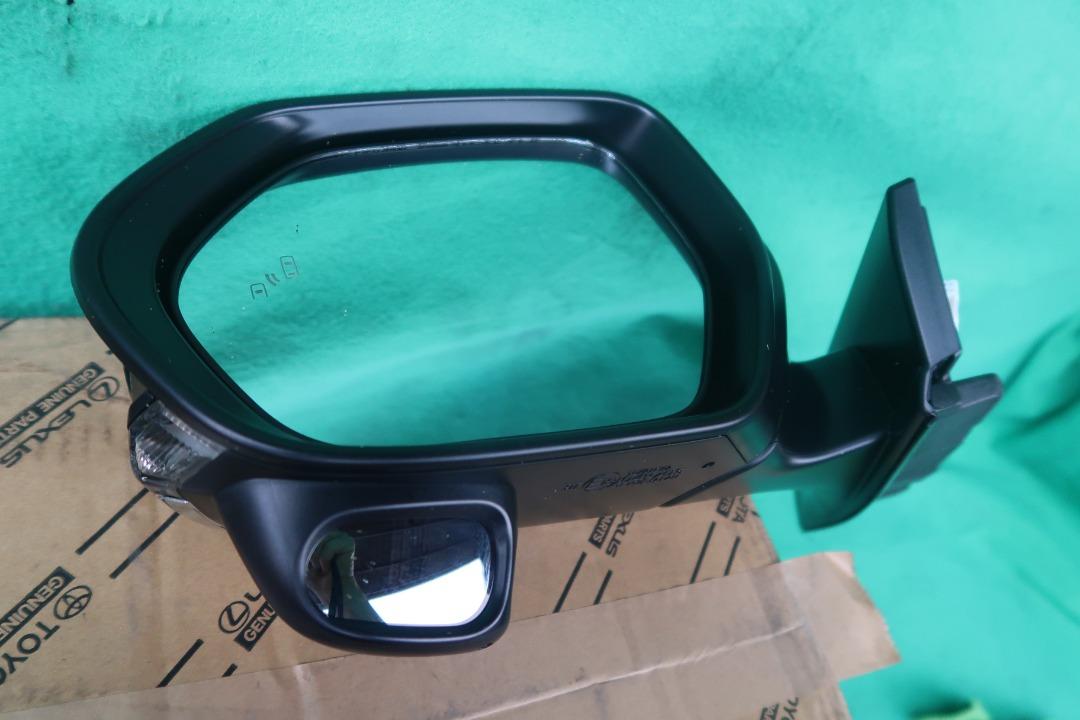 TOYOTA CHR SIDE MIRROR LH on Carousell