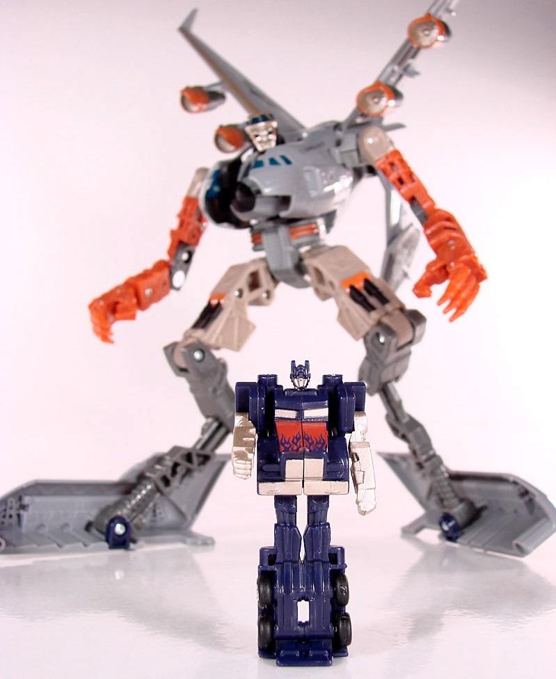 Transformers Movie DOTM Dark Of The Moon Stratosphere & Optimus Prime ...