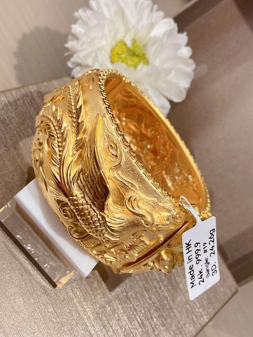 Wide 3D 24k Gold Bangle, Women's Fashion, Jewelry & Organizers, Bracelets on Carousell