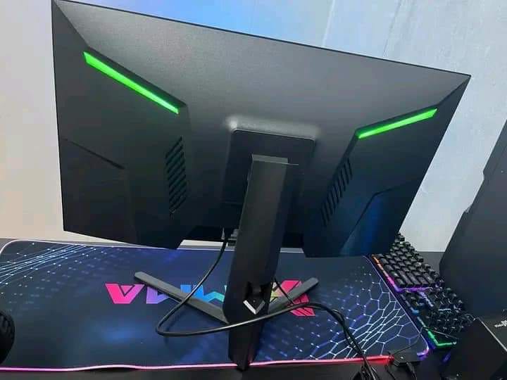 27 inch monitor full screen 144hz, Computers & Tech, Parts ...