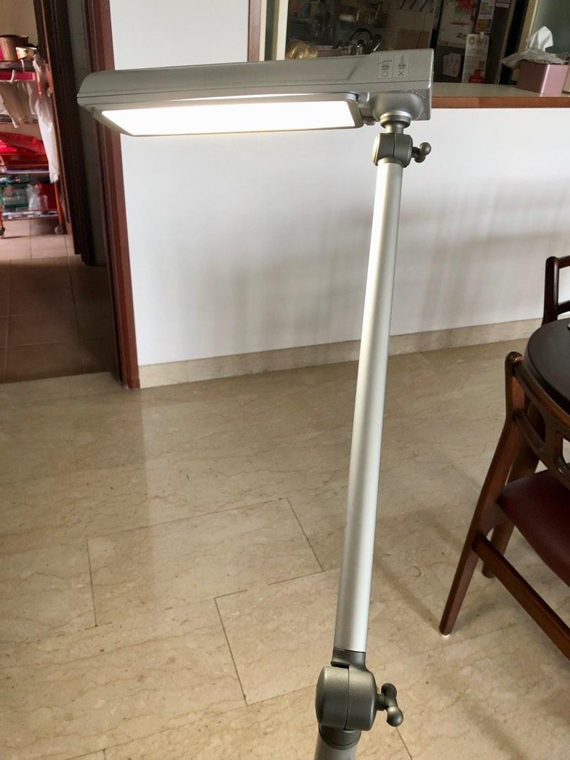 3M Polarizing Floor Lamp FL1000, Furniture & Home Living, Lighting ...