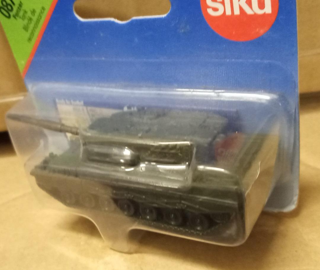 絕版 全新 SIKU 0870 Panzer Tank Leopard 豹式坦克 diecast 合金坦克車 1款, 其他, 其他 ...