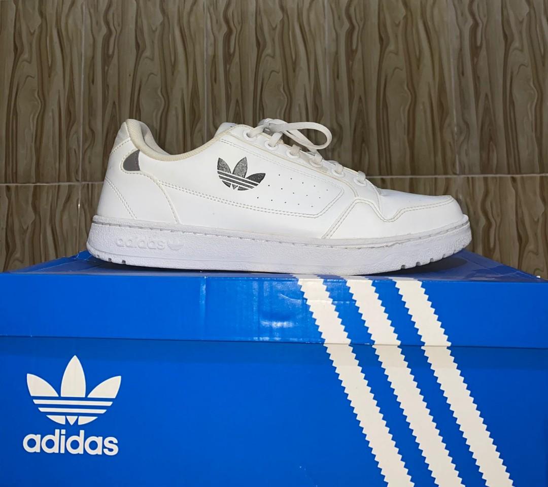 Adidas putih original, Fesyen Pria, Sepatu , Sneakers di Carousell
