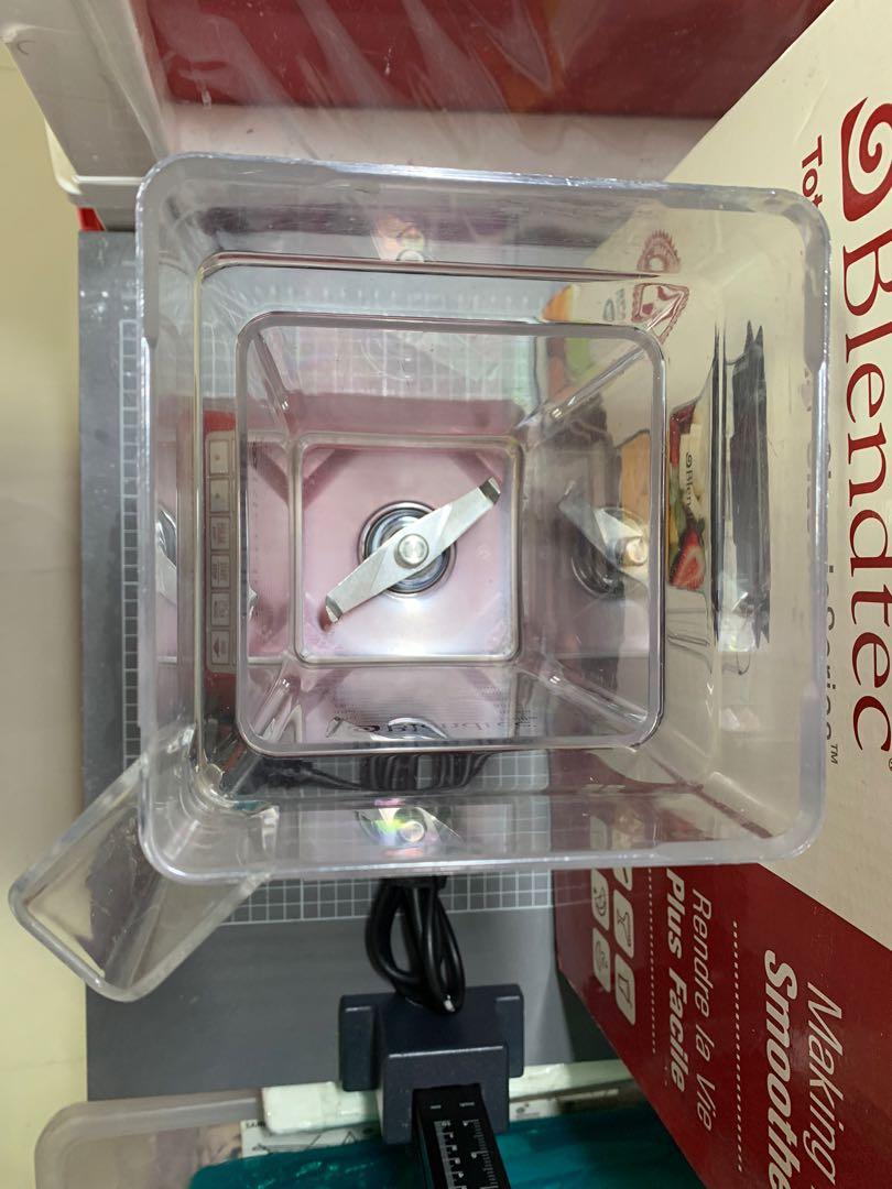 Blendtec Total Blender ES3 HPA Red, TV & Home Appliances, Kitchen Appliances, Juicers, Blenders ...