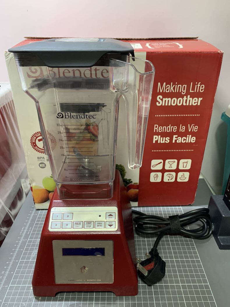Blendtec Total Blender ES3 HPA Red, TV & Home Appliances, Kitchen Appliances, Juicers, Blenders ...