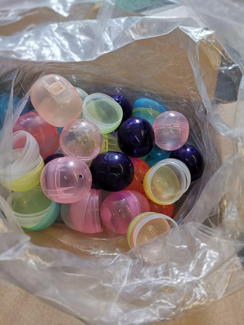 Claw machine Capsule Balls, Hobbies & Toys, Toys & Games on Carousell