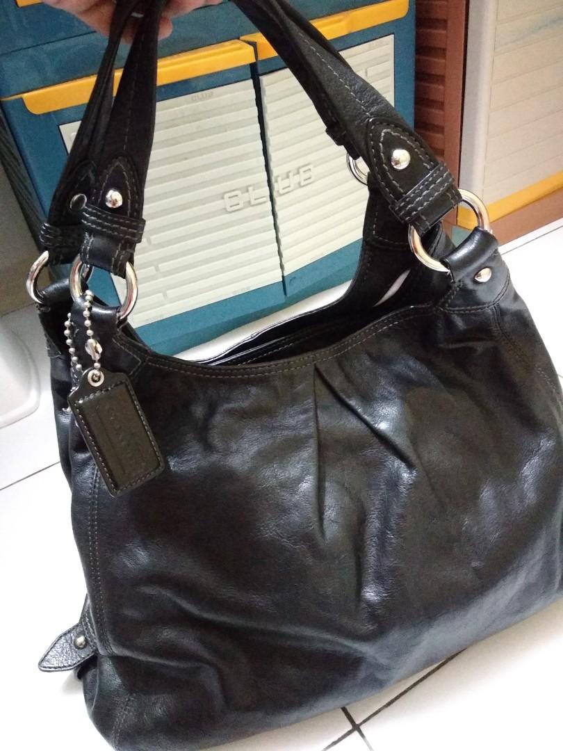 Coach hobo authentic, Fesyen Wanita, Tas & Dompet di Carousell