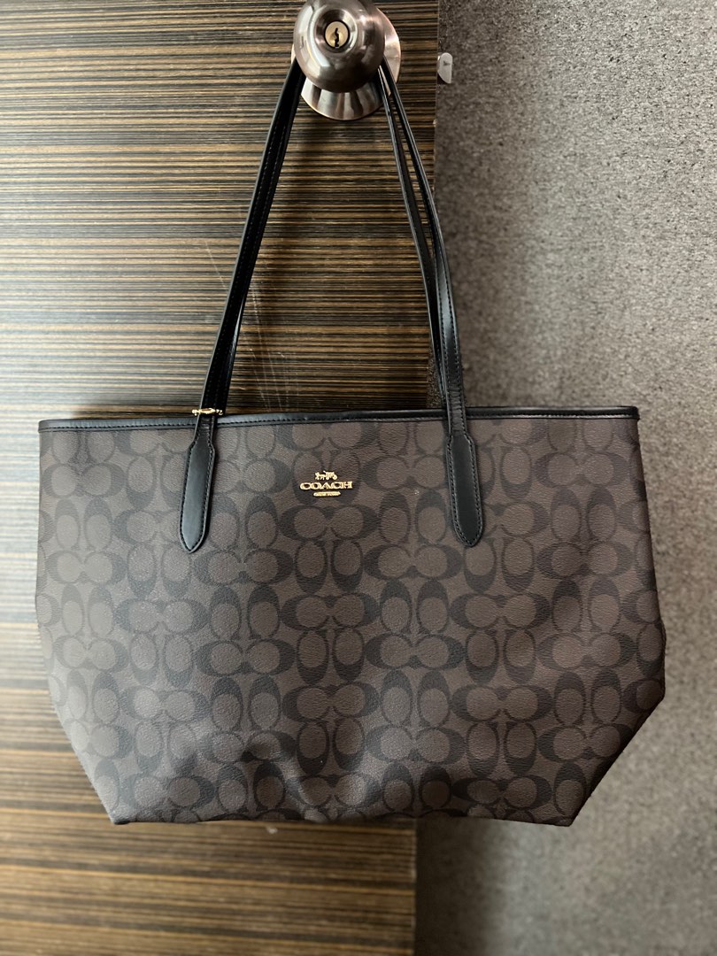 Coach Tote Bag, Luxury, Bags & Wallets on Carousell