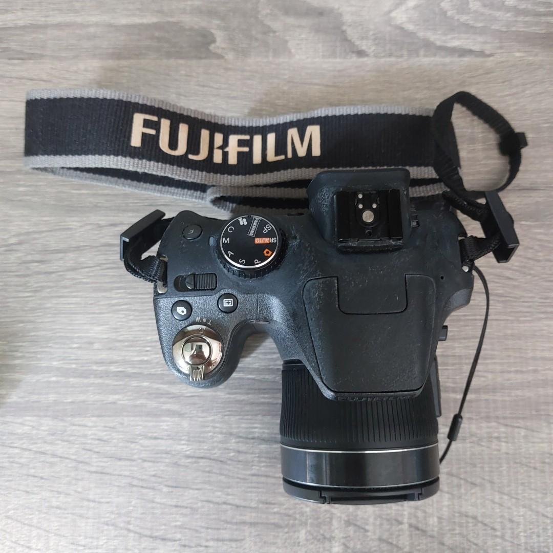 Fujifilm FinePix Sl240, Photography, Cameras on Carousell