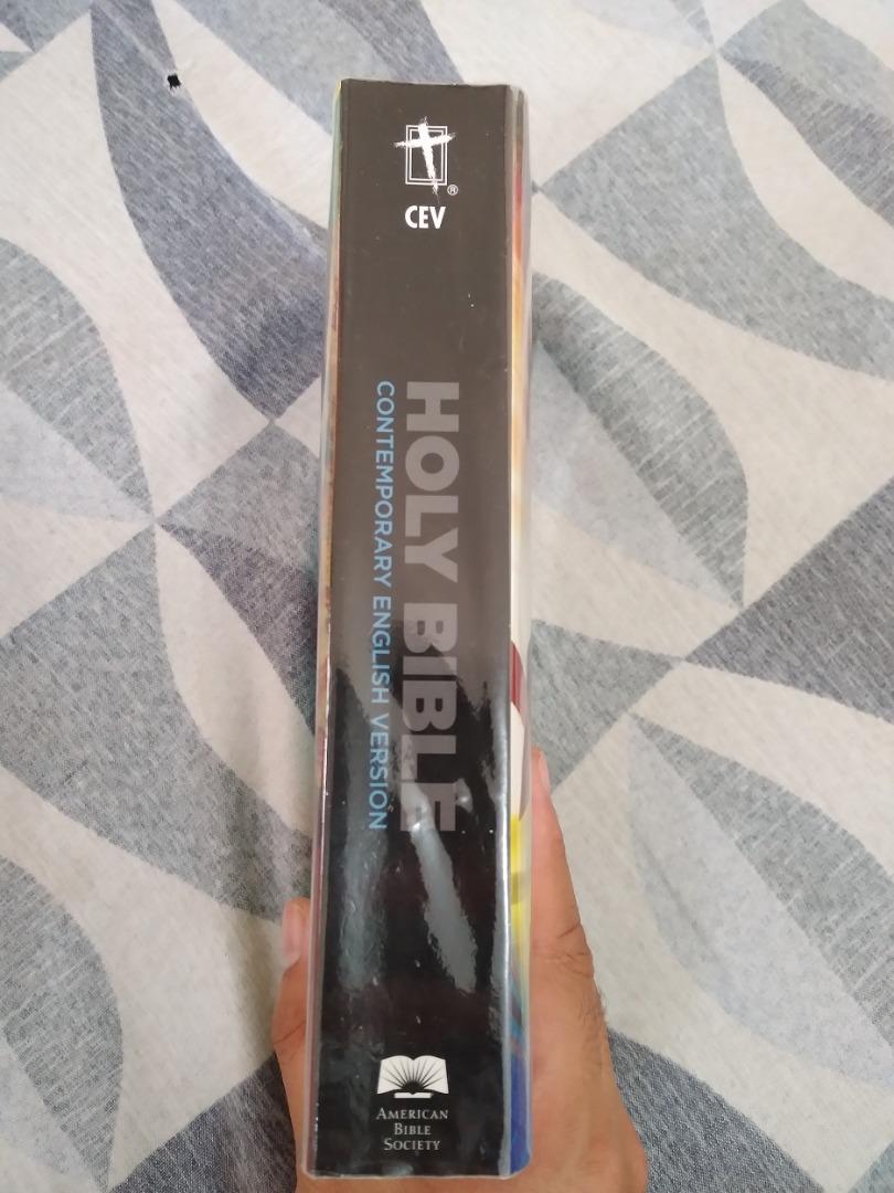Holy Bible: Contemporary English Version 1995, Hobbies & Toys, Books ...