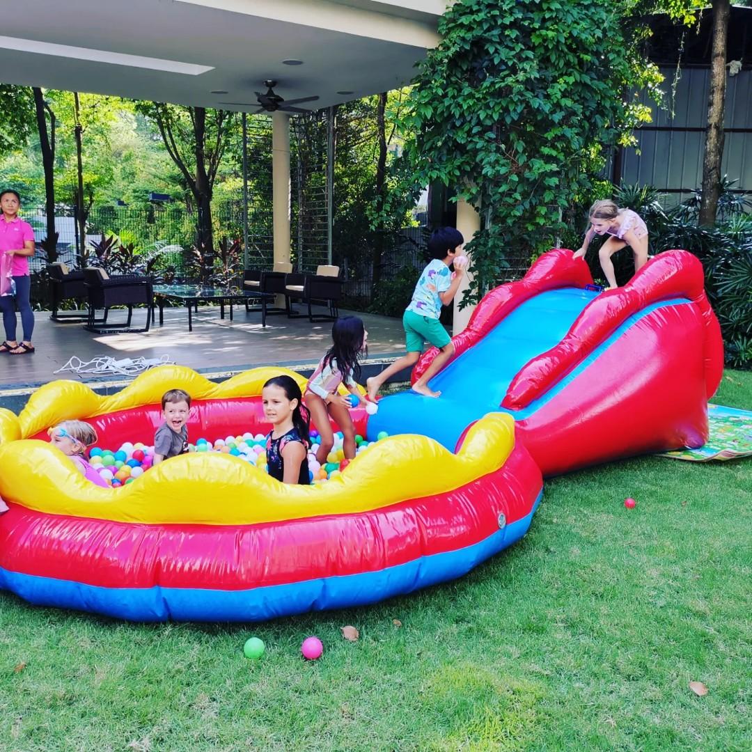 Bouncy Castle ball pit for birthday party, Lifestyle Services, Event ...