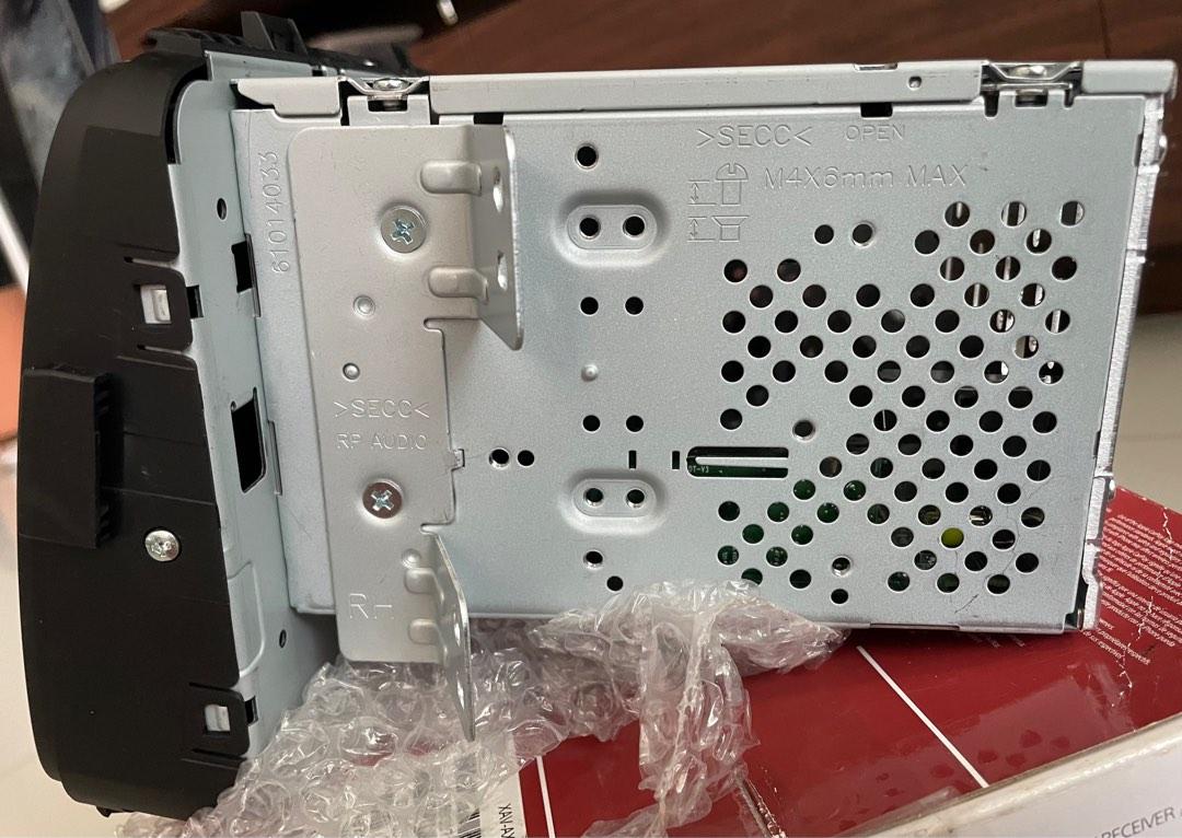 Kia caren original head unit, Car Accessories, Accessories on Carousell
