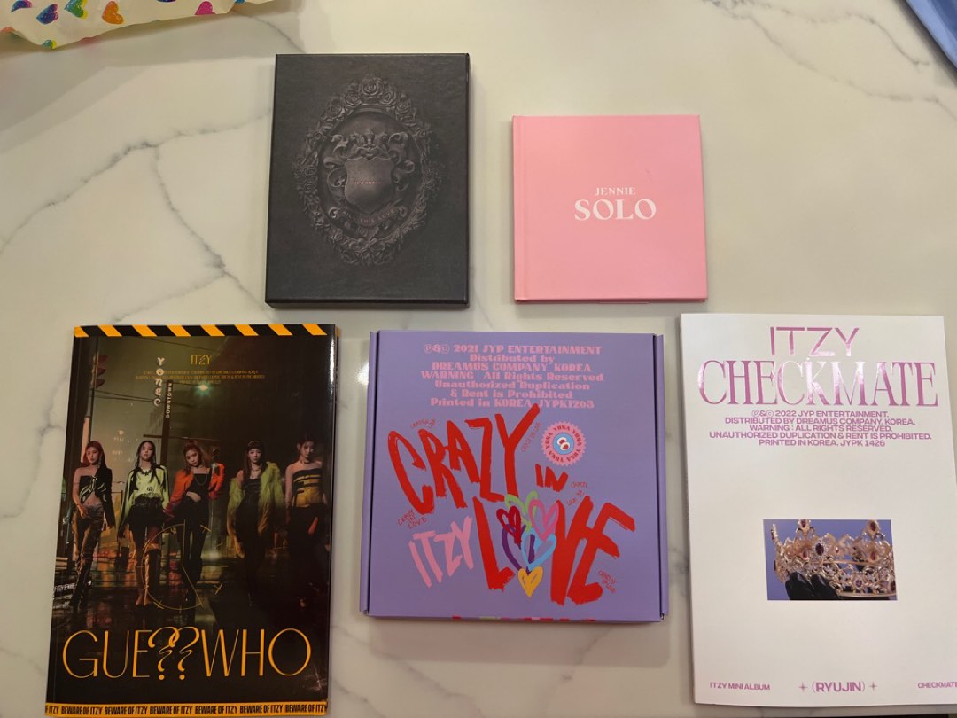 Kpop unsealed album clearance (blackpink/itzy), Hobbies & Toys ...