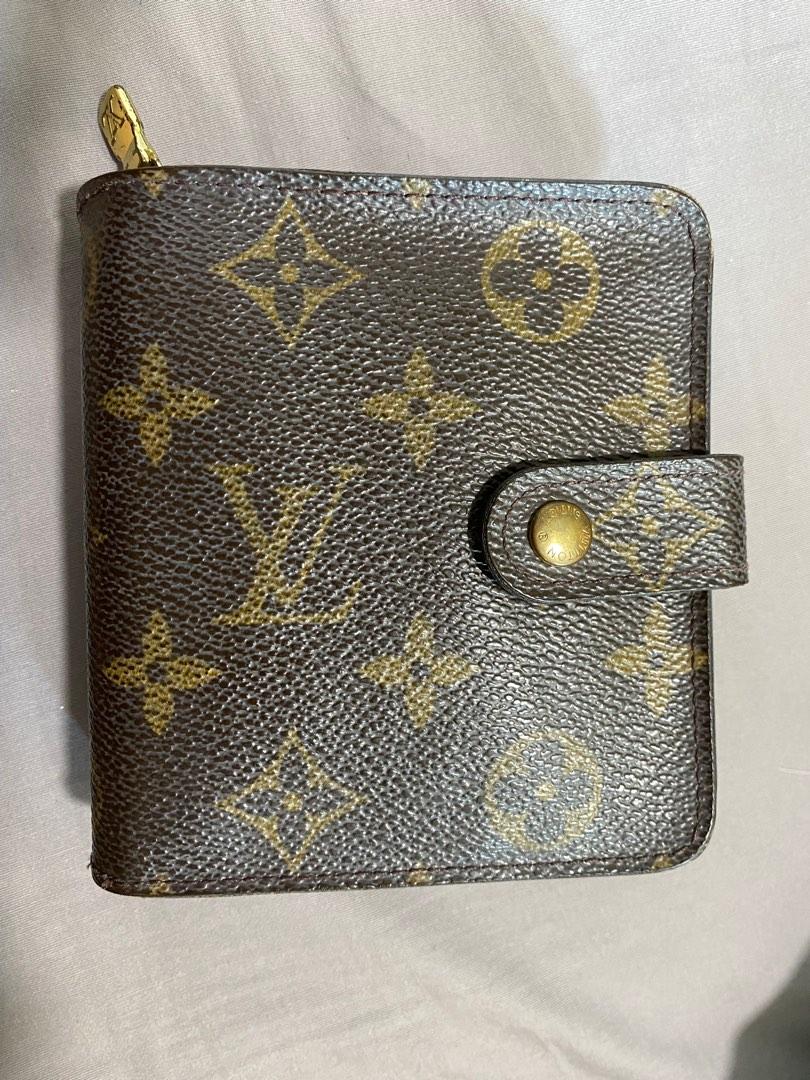 Louis Vuitton LV Wallet (Compact), Women's Fashion, Bags & Wallets ...