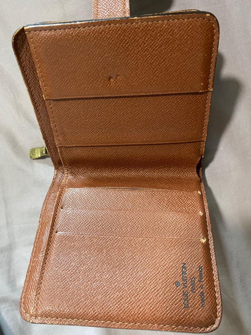 Louis Vuitton LV Wallet (Compact), Women's Fashion, Bags & Wallets ...