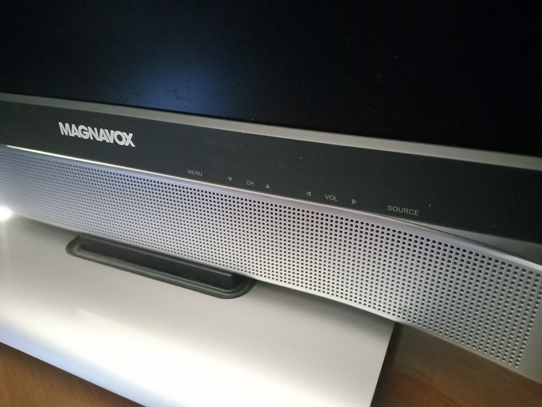 Magnavox 15 inch Lcd TV, Furniture & Home Living, Furniture, TV ...