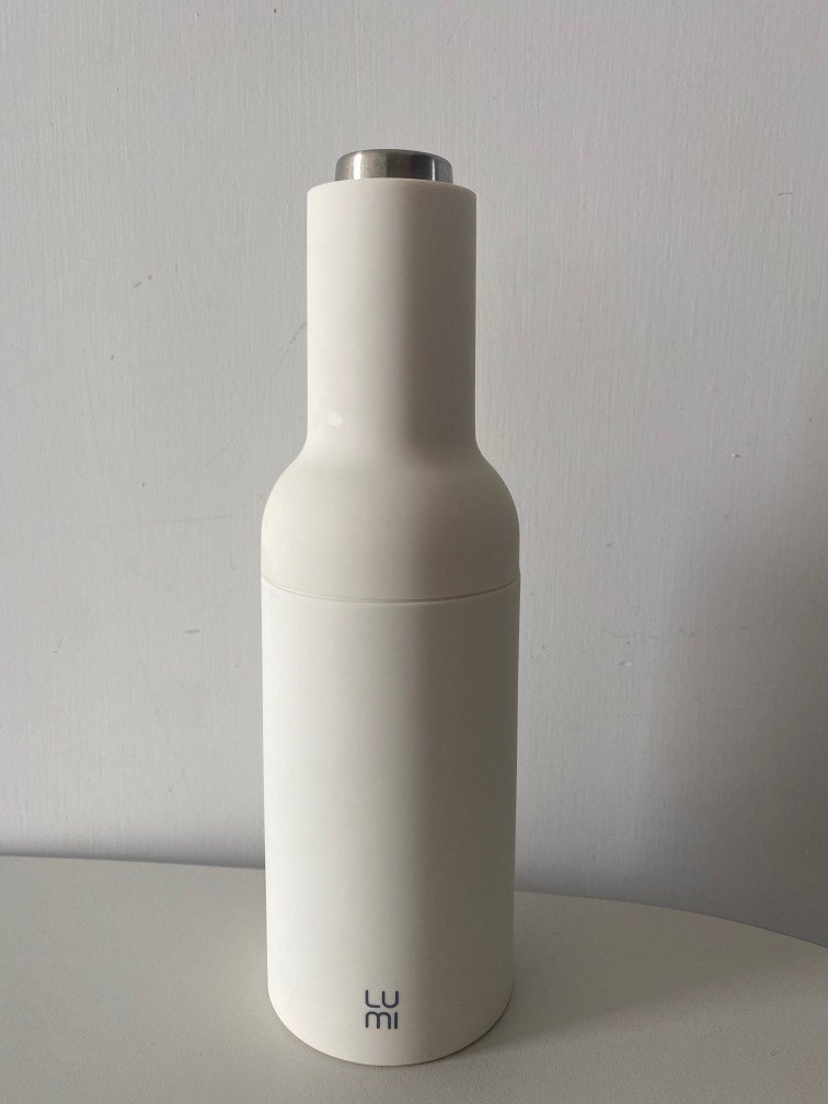 (Mari Steiger) Lumi Electric Salt & Pepper Grinder, 家庭電器, 廚房電器, 榨汁機及攪拌機 ...
