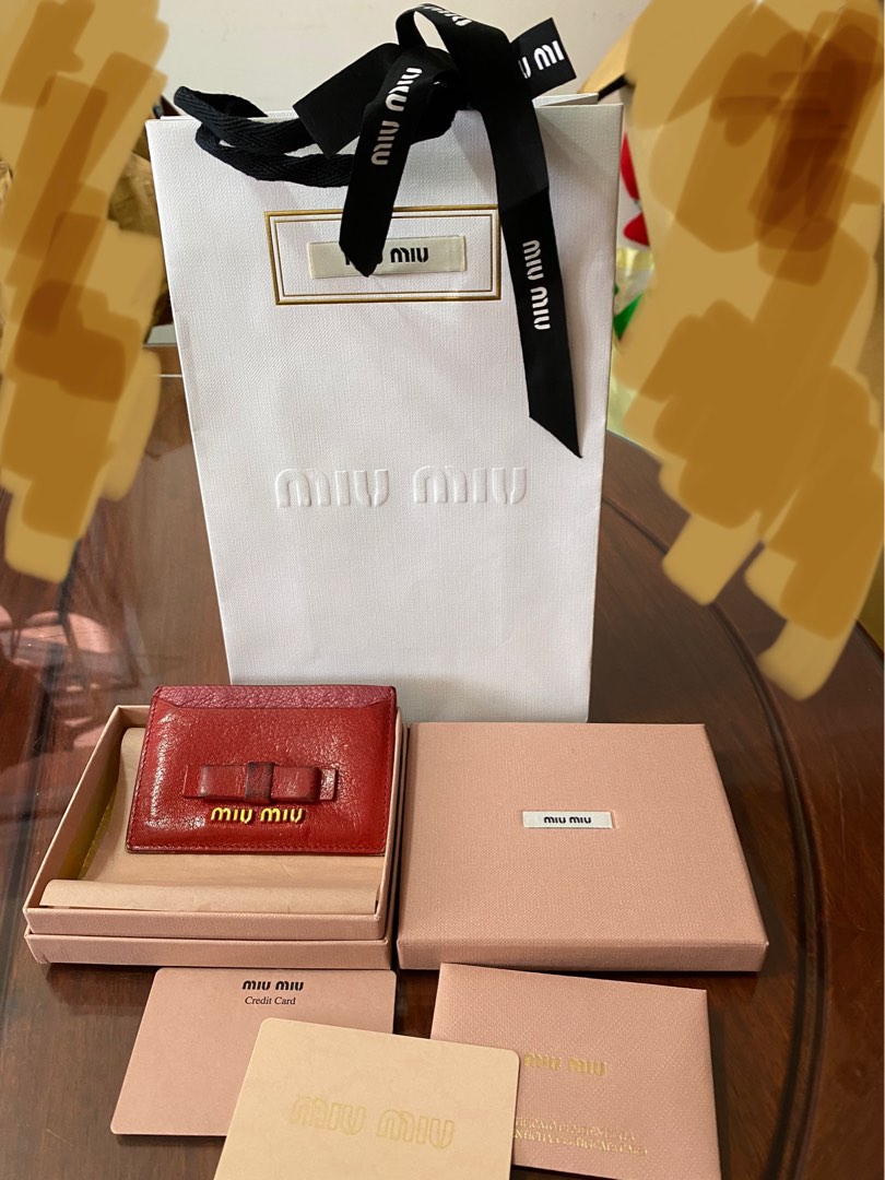 Miu Miu Card Holder, 名牌, 飾物及配件 - Carousell