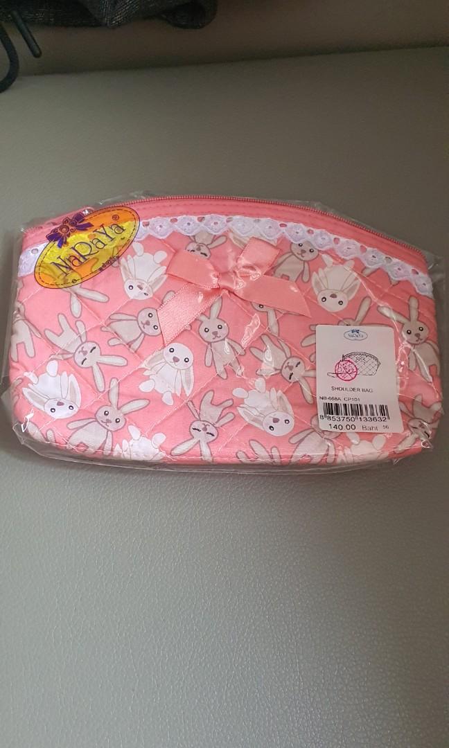 Naraya pouches and tissue holder, Women's Fashion, Bags & Wallets ...