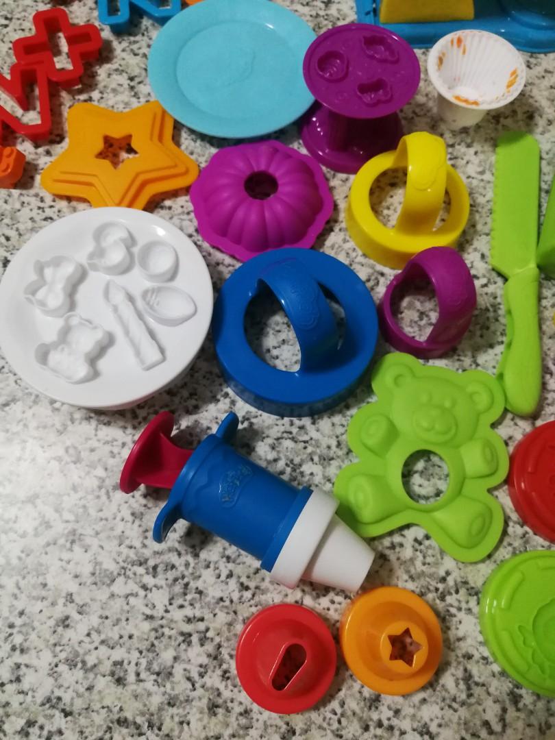 Play Doh Molders (kitchen set), Hobbies & Toys, Toys & Games on Carousell
