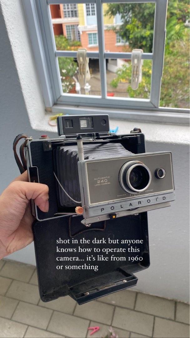 repair vintage Polaroid Land Camera 240, Photography, Cameras on Carousell