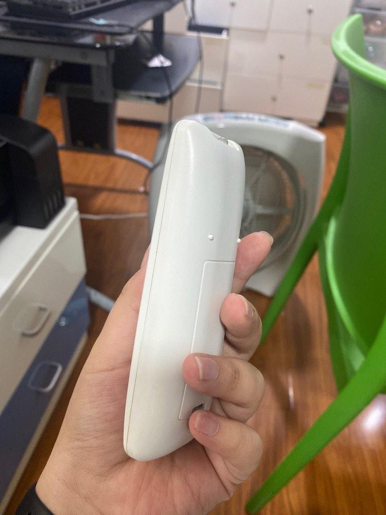 Samsung Aircon Split Type Remote Control, TV & Home Appliances, Air ...
