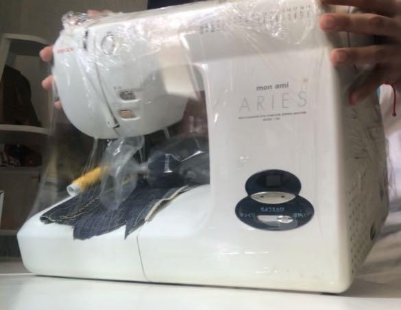 Singer Mon ami Aries Series Table Top Sewing Machine, Hobbies & Toys ...