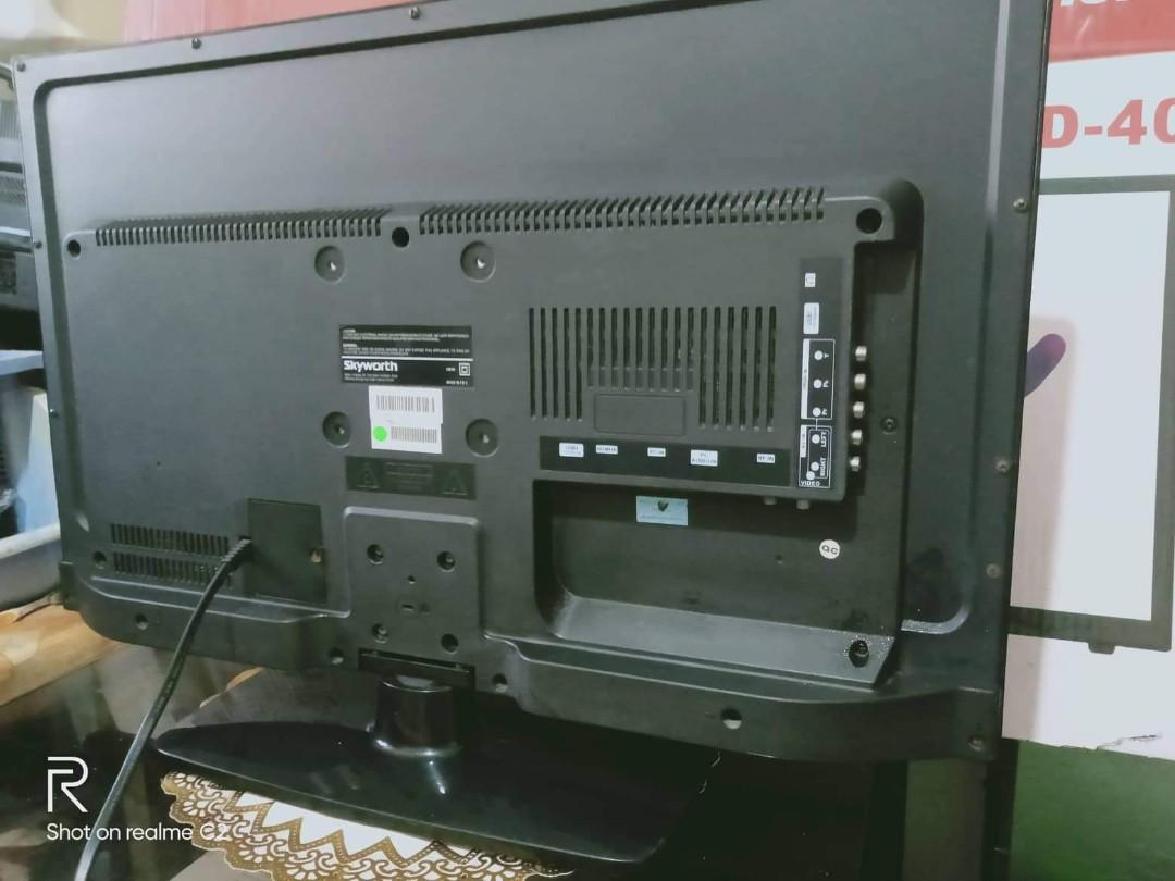 Skyworth basic tv 32 inch not smart tv, TV & Home Appliances, TV ...