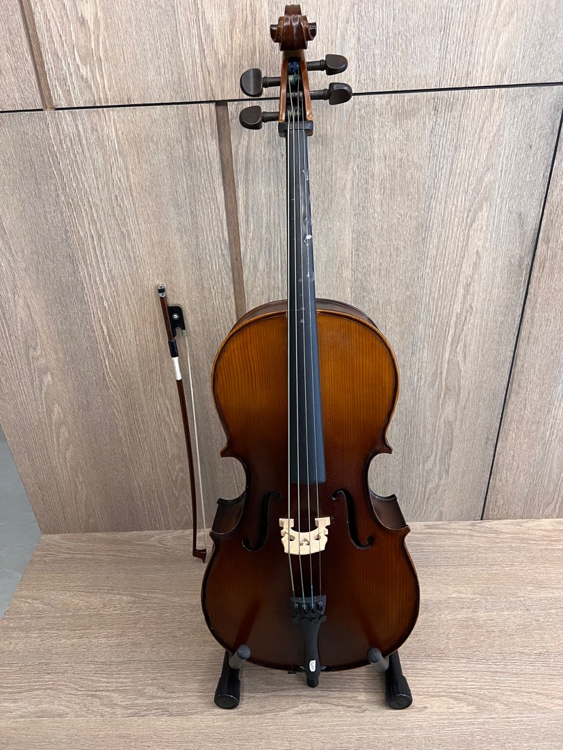 Synwin Cello 1/10 (SVC 101001) with stand, Hobbies & Toys, Music ...