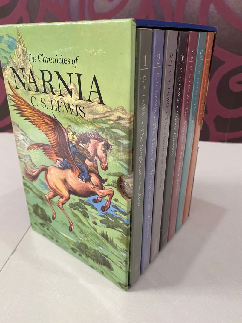 The Chronicles of Narnia box set, Hobbies & Toys, Books & Magazines ...