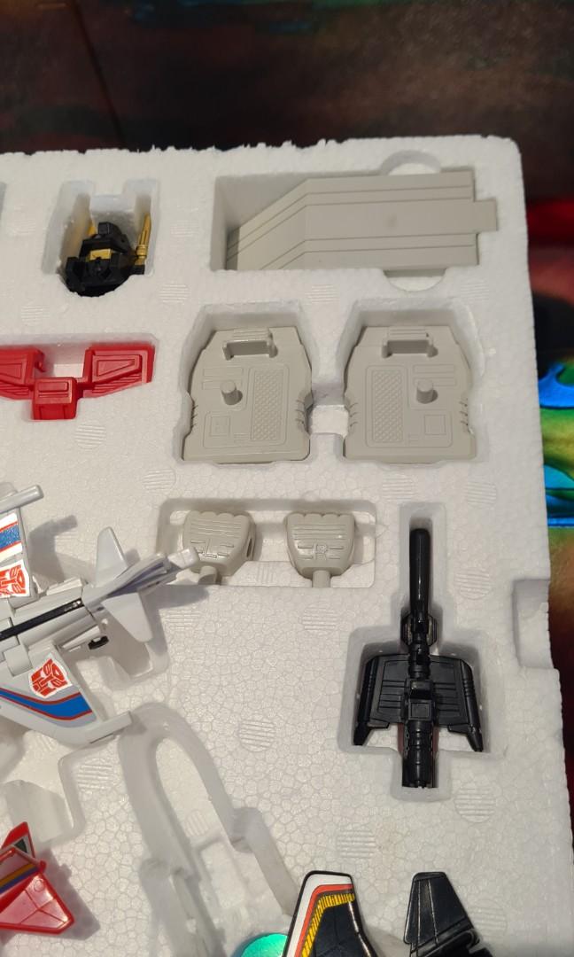 Transformers G1 Superion Giftset(Hasbro), Hobbies & Toys, Toys & Games ...