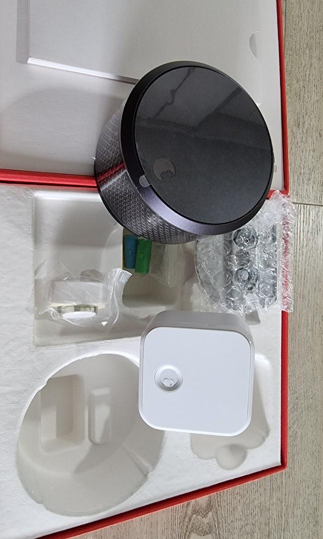 Unused August Smart Lock Pro, August Connect WiFi Bridge, August Door ...