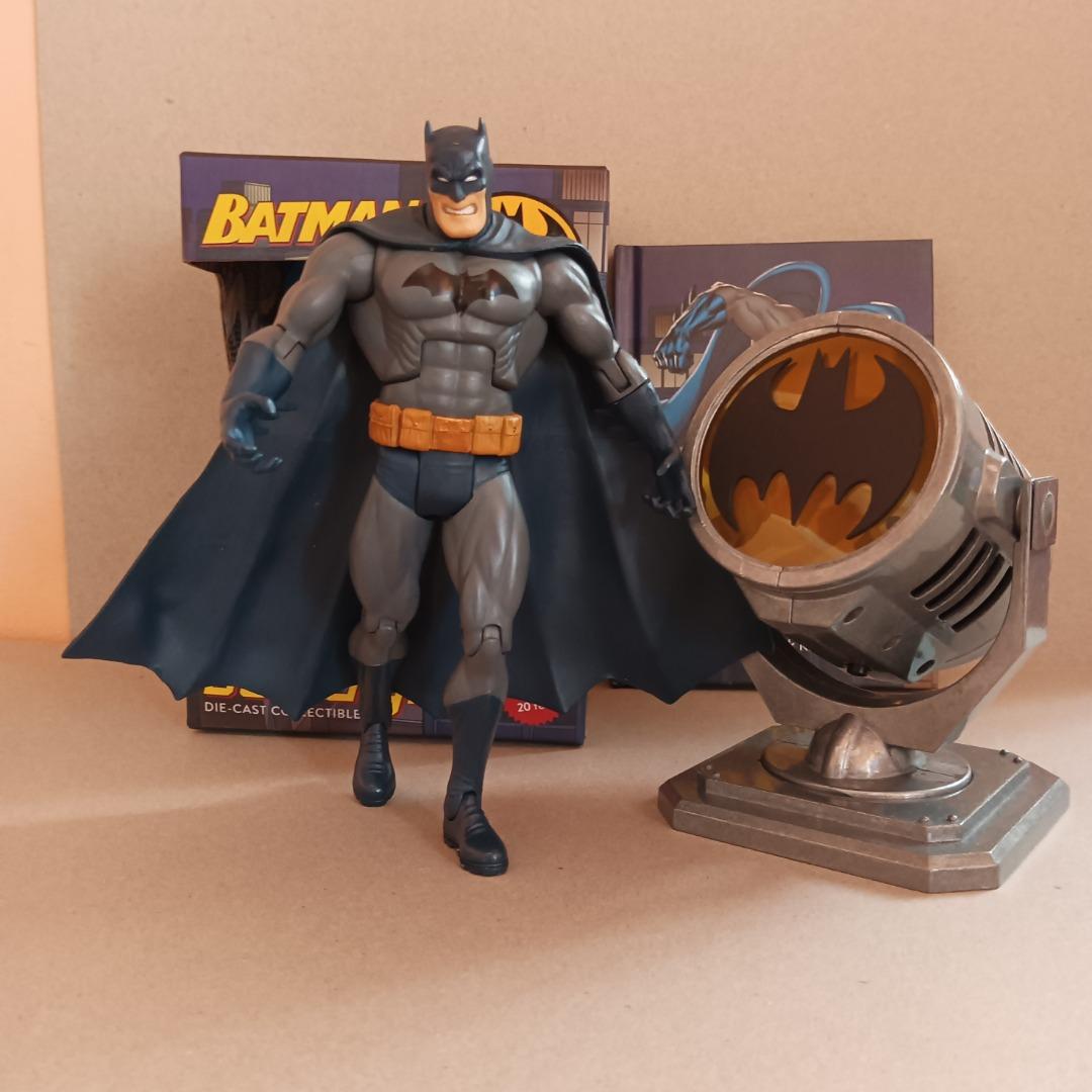 1 Lot 7" Scale DC BATMAN and BAT-SIGNAL, Hobbies & Toys, Toys & Games ...