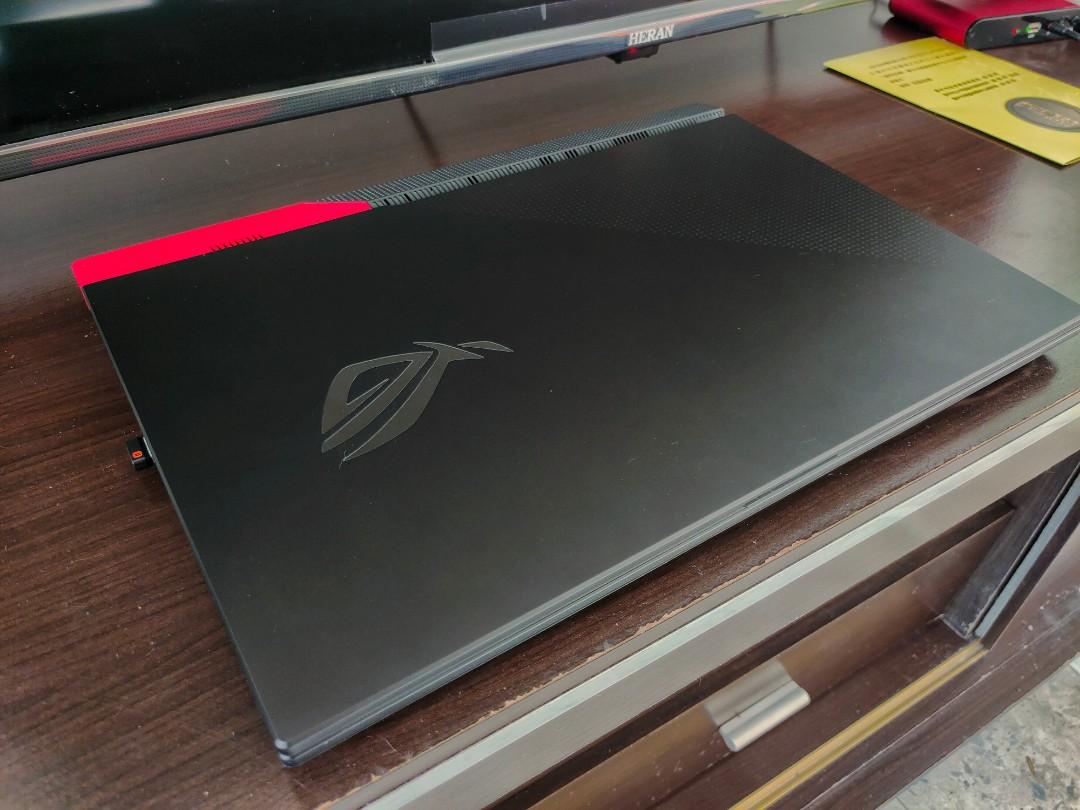 售 華碩 asus rog strix G713QC 17.3吋筆電, 電腦及科技產品, 桌上電腦或筆記型電腦在旋轉拍賣