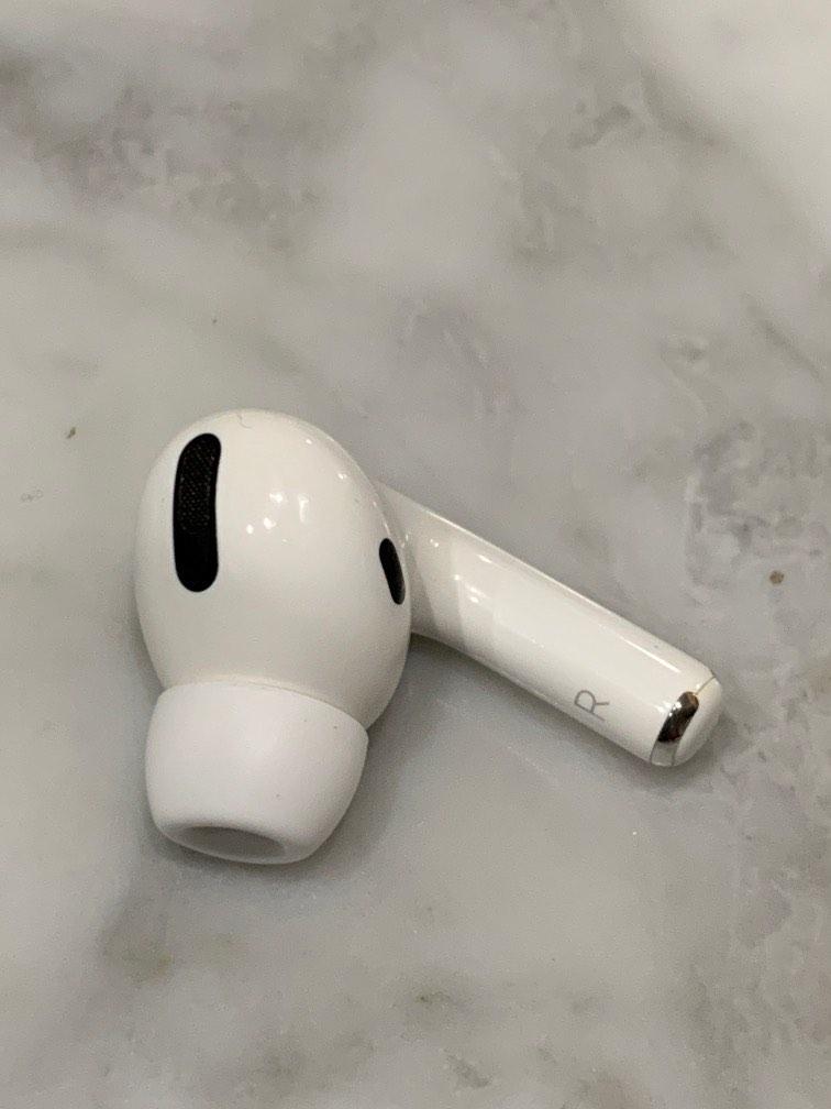 Airpods Pro Wireless Charging Case And Right Year Bud Audio Earphones