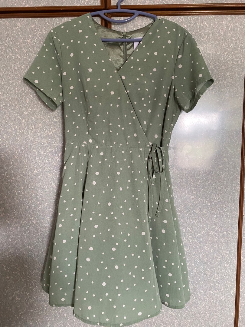 Arcade polka dress in sage, Women's Fashion, Dresses & Sets, Dresses on ...