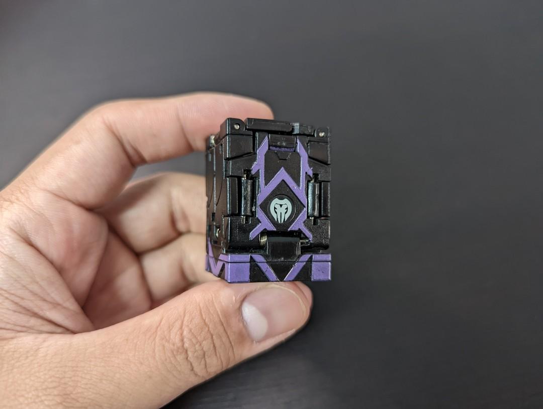 Bakugan - Darkus Falcon Fly Trap, Haos Pegatrix and Darkus Nillious ...