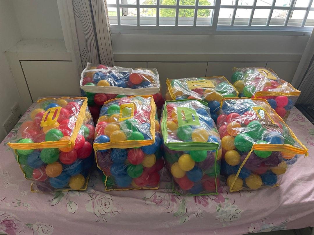 Ball pit+600 balls+ Tunnel, Babies & Kids, Infant Playtime on Carousell