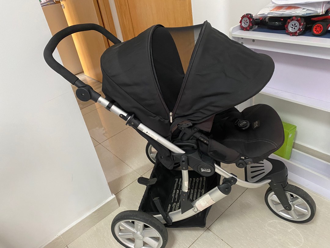 Britax stroller, Babies & Kids, Going Out, Strollers on Carousell