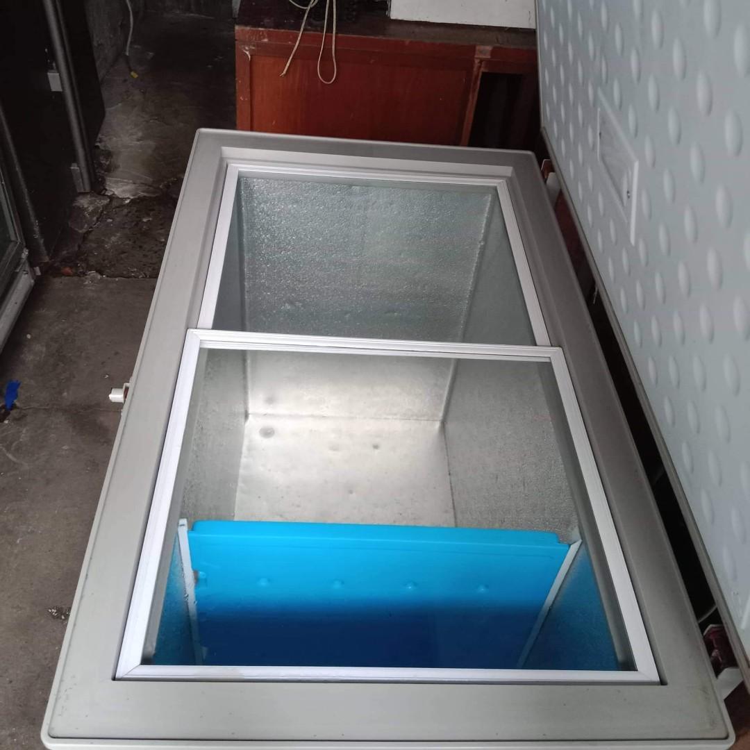 CHEST TYPE FREEZER 2ND HAND, TV & Home Appliances, Kitchen Appliances ...