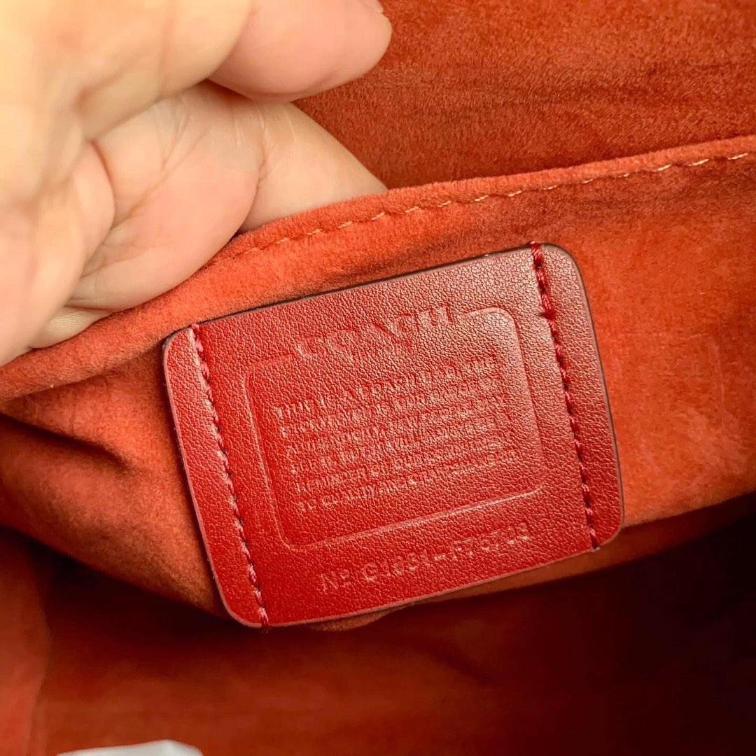 Coach Zoe Carryall in Signature Canvas (maroon), Women's Fashion, Bags ...