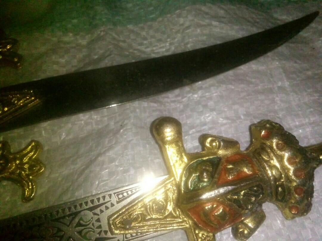 detail pisau antik rare jarang ada langka, Antik, Lainnya di Carousell