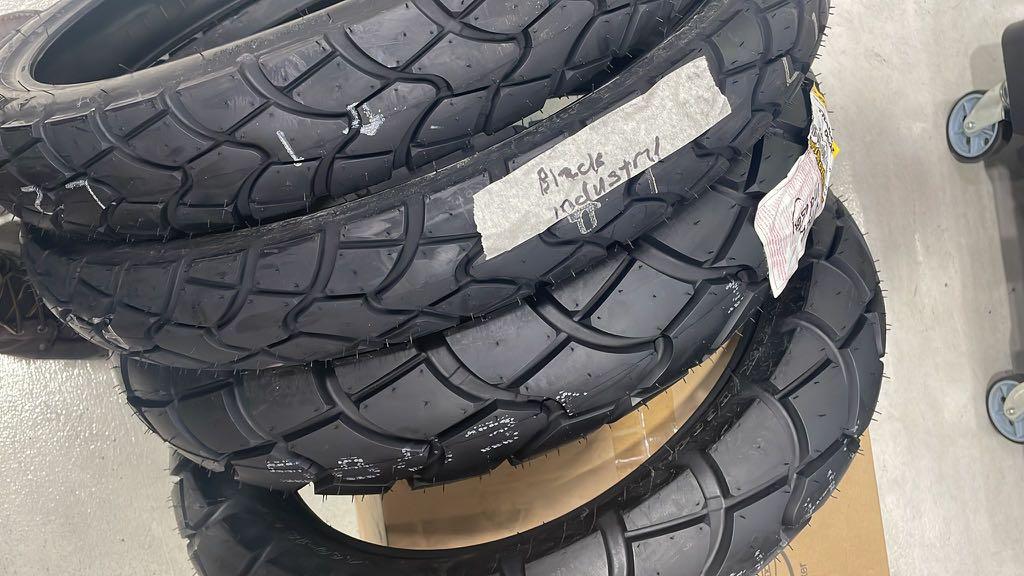 Dunlop Trailmax D604, Motorcycles, Motorcycle Accessories on Carousell