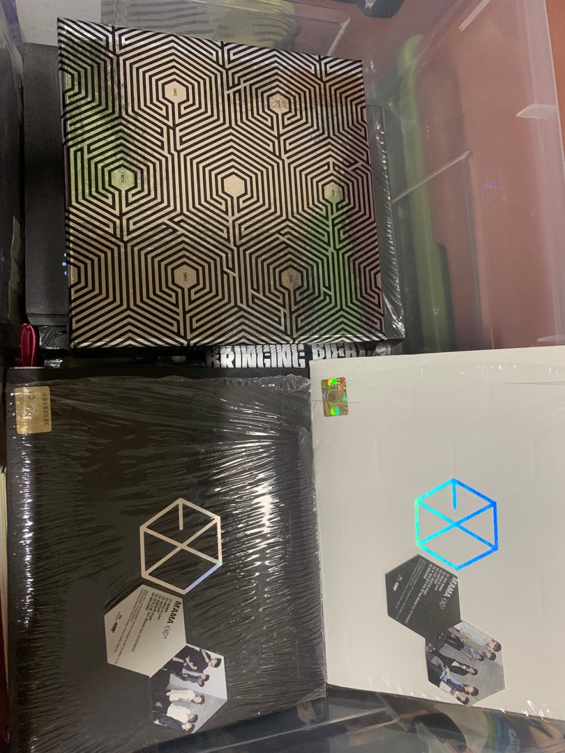 EXO albums, Hobbies & Toys, Memorabilia & Collectibles, K-Wave on Carousell