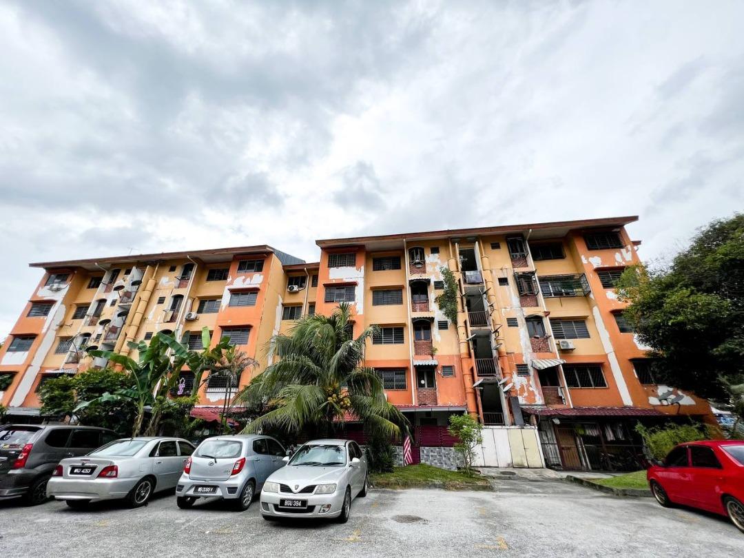Flat PKNS Seksyen 8, Shah Alam, Property, For Sale on Carousell