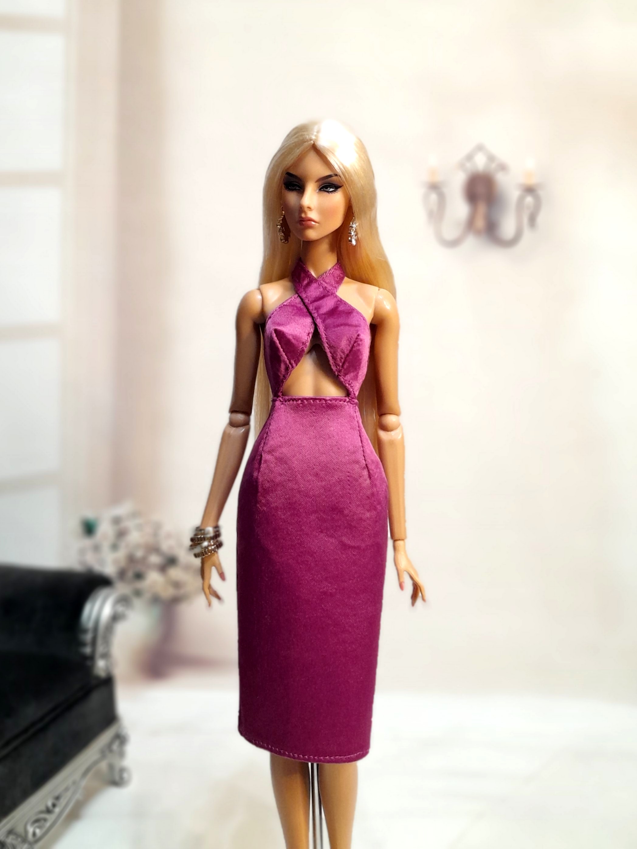 FR / Barbie Dress : Hailey Halter Dress, Hobbies & Toys, Toys & Games ...