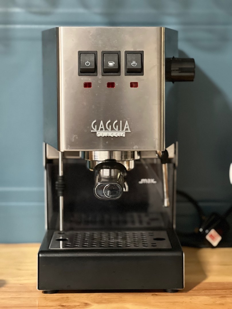 Gaggia Classic Pro Espresso Machine, TV & Home Appliances, Kitchen ...