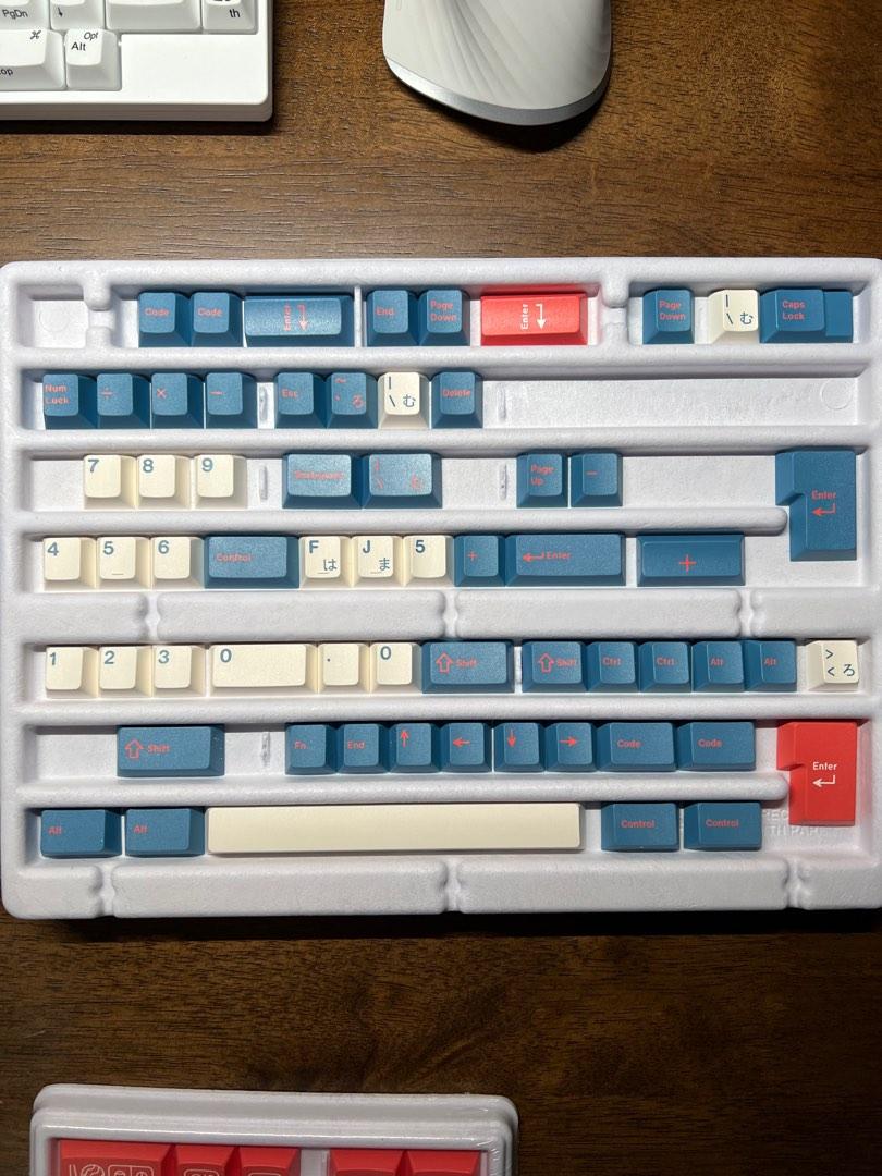 GMK Bento Traditional Base + Chopsticks + Salmon keycaps, Computers ...