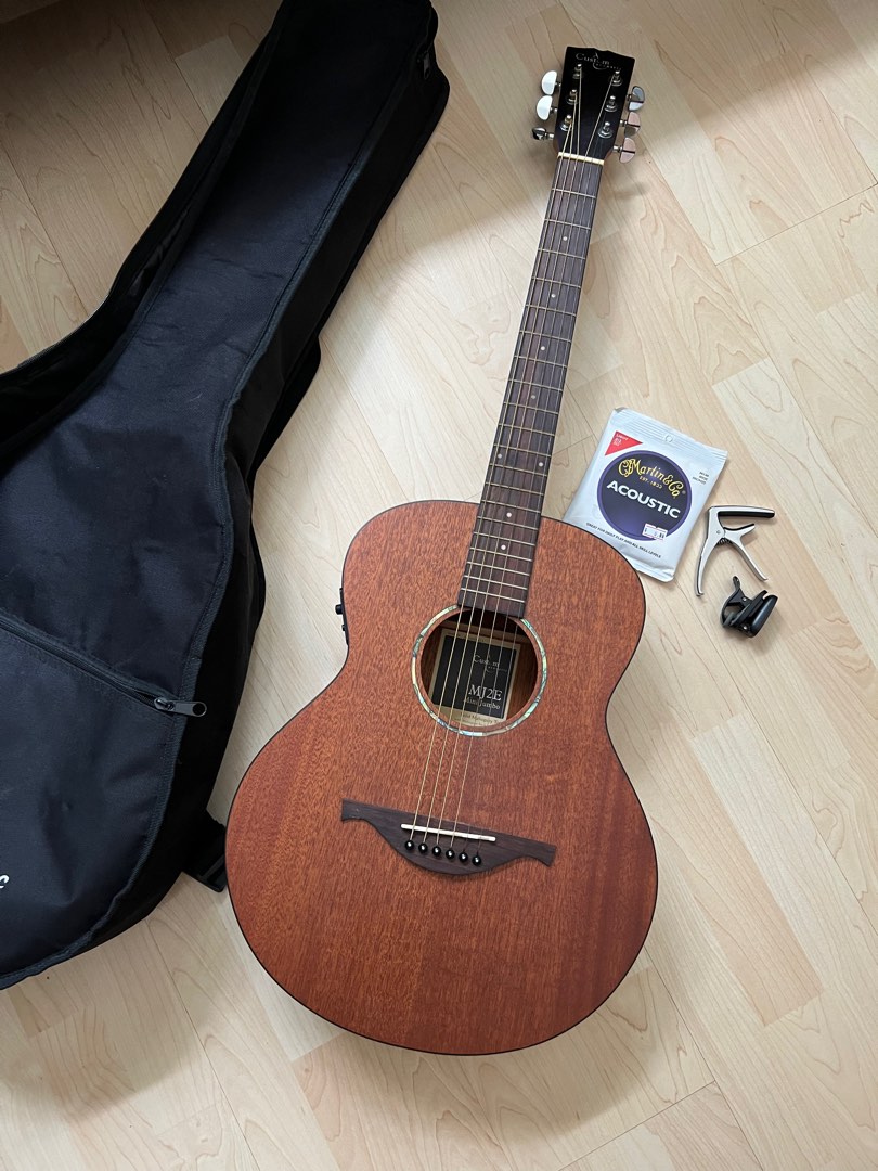 Guitar $200, Hobbies & Toys, Music & Media, Musical Instruments on Carousell