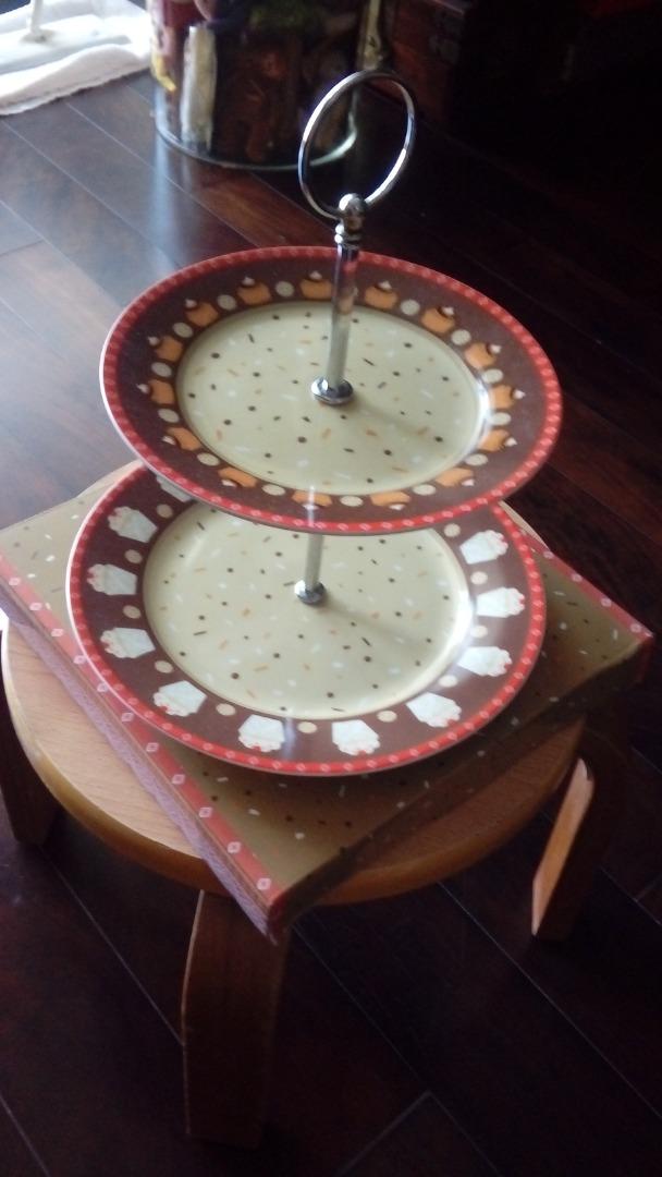 High tea stand, 傢俬＆家居, 廚具和餐具, 茶具配件 - Carousell